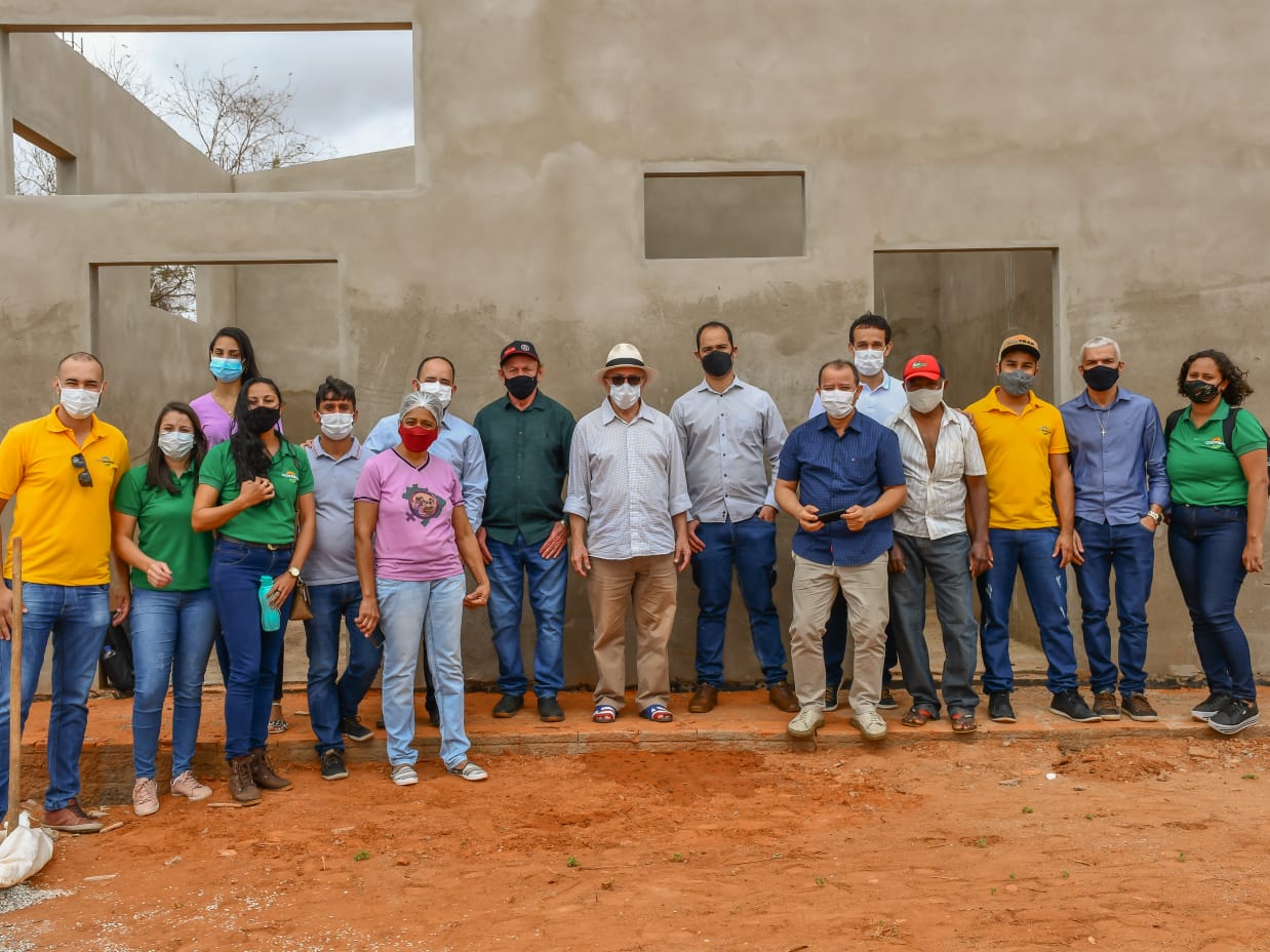 Caculé: Agricultoras melhoram a produção com apoio de assistência ...
