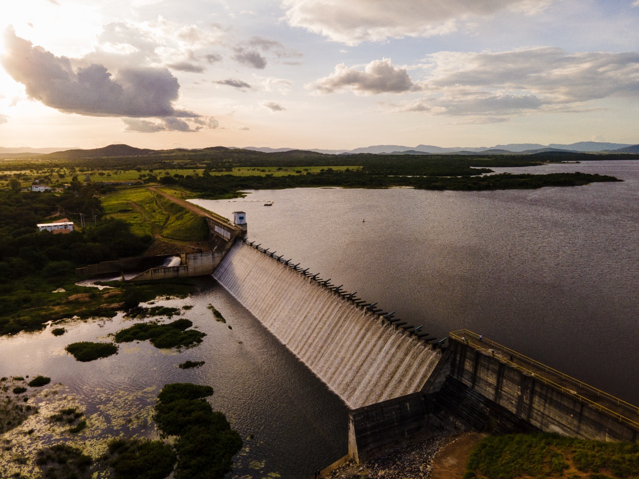 Implantação de fusegate na barragem de Ponto Novo leva água para ...